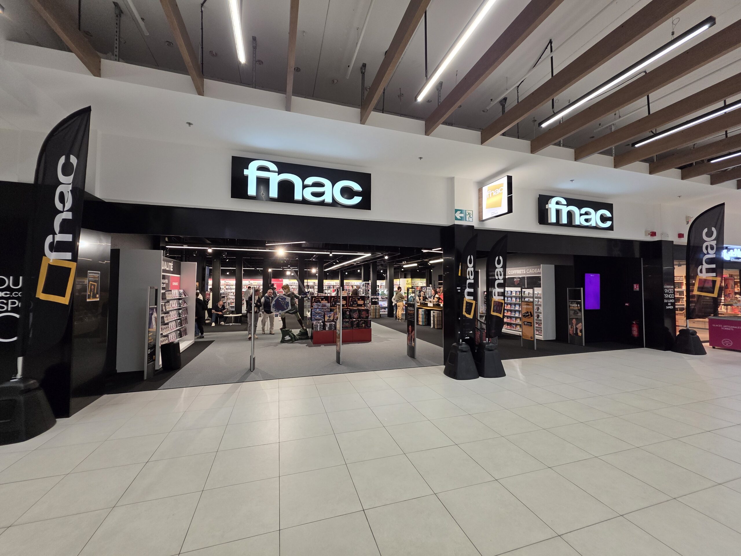 Un tout nouveau magasin Fnac a ouvert au Cendre ! | Groupe SEDADI